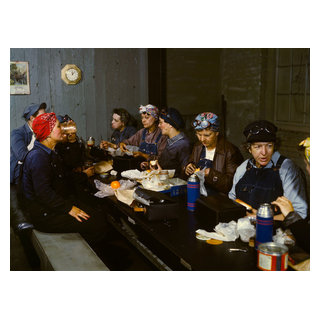 Women Wipers in the Roundhouse Having Lunch Print, 18" x 24 ...