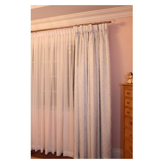Goblet Pleated Drapery - Traditional - Toronto - by Eurofab Inc | Houzz
