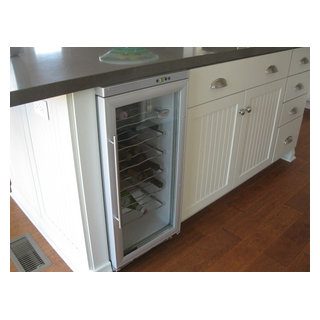 Malibu Country - Kitchen - Los Angeles - by The Kitchen Store | Houzz