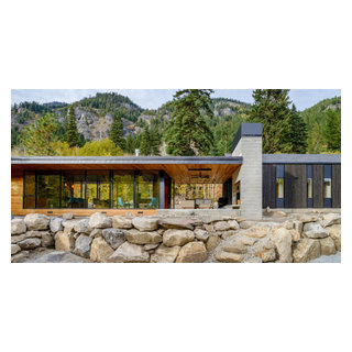 TIGER & MIDNIGHT SPLIT CABIN - Modern - Exterior - Seattle - by Montana ...