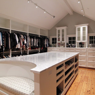 Walk In Closet Island | Houzz