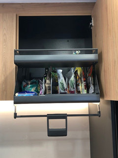 what internal carcass colour to go with black cabinetry? | Houzz AU