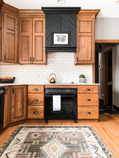 Kitchen hardware for golden oak cabinets