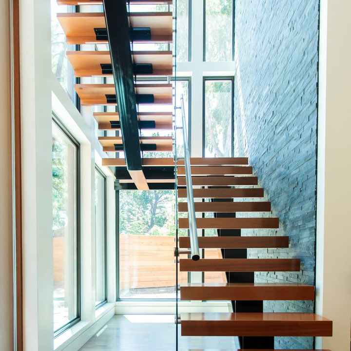 75 Moderne Treppen Ideen & Bilder - Januar 2026 | Houzz
