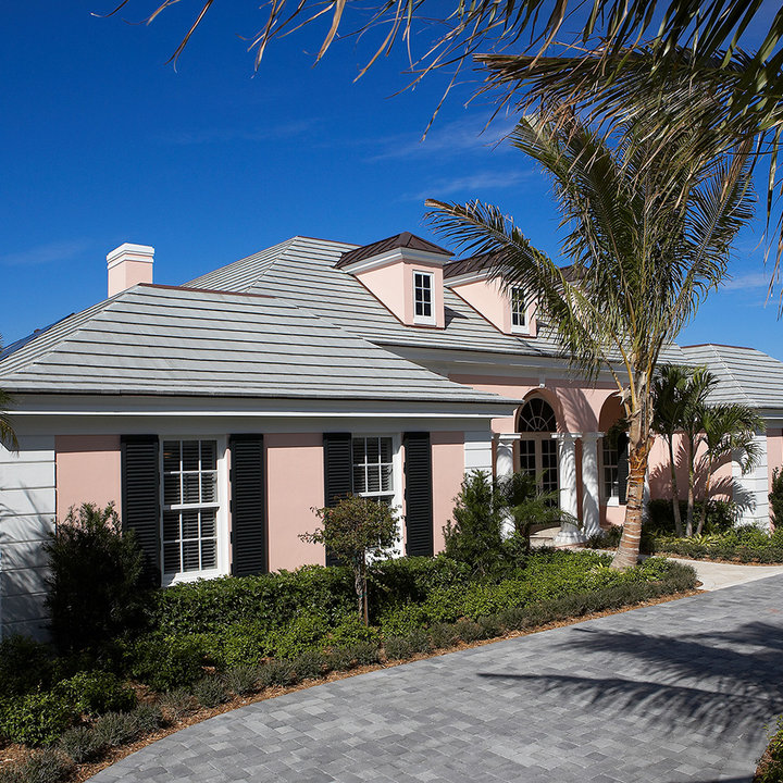 75 Beautiful Pink House Exterior Ideas & Designs - October 2025 | Houzz AU