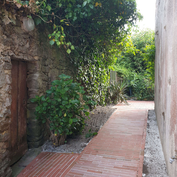 75 Shade Walkway Ideas You'll Love - December, 2025 | Houzz