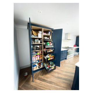 Stunning Open-Plan Navy Shaker Kitchen with Impressive Island and ...