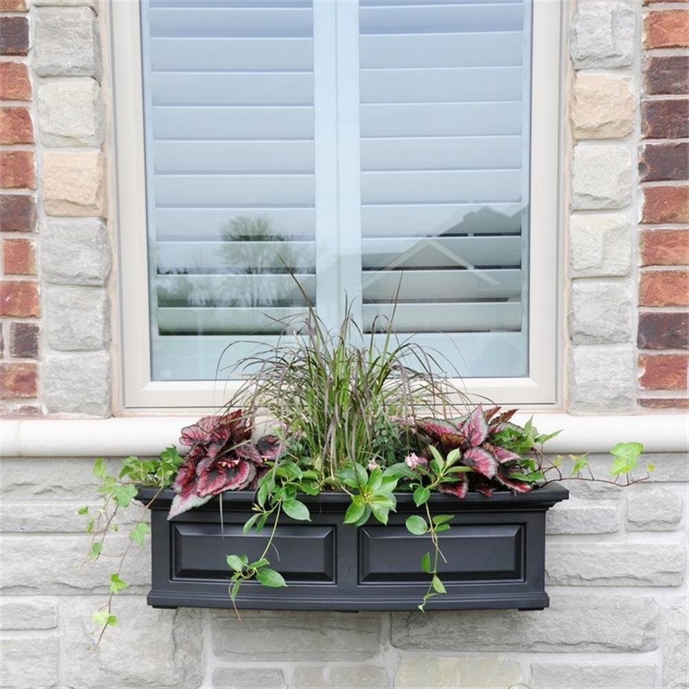 Mayne Nantucket 3ft Weatherproof Traditional Plastic Window Box in ...