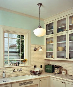 1925 Kitchen: 1" hex tile countertops and undermount sink?