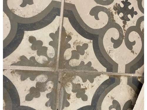 Pattern floor tiles do not line up/ Curved Wall Tile | Houzz Forum