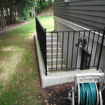 Basement Areaway - Photos & Ideas | Houzz