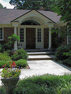 How can we change the round top window on front of house?