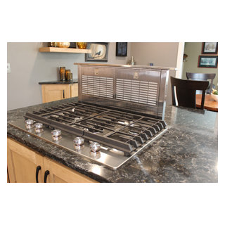 Quad Cities Kitchen Remodel with Great Storage and Maple Cabinets ...