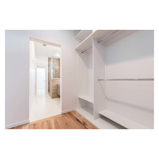 Walk Through To Ensuite - Modern - Edmonton - by Engelman Construction ...