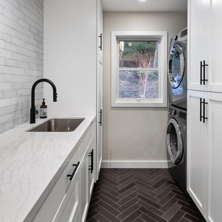 75 Beautiful Galley Utility Room Ideas and Designs - September 2025 ...