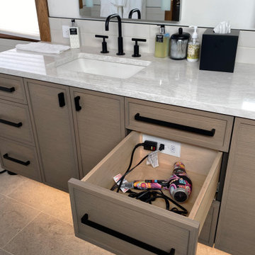 Bathroom Drawer Electrical Outlets - Photos & Ideas | Houzz