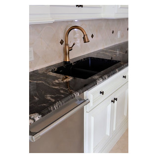 Titanium granite kichen - Traditional - Kitchen - Dallas - by Levantina ...