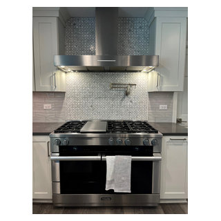 A Kitchen Fit For a Chef - Modern - Kitchen - Chicago - by AC Home ...