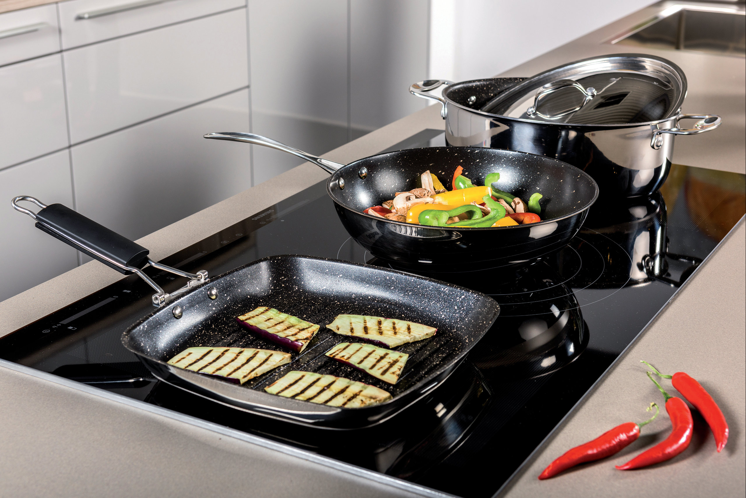 Glamour Diamond Wok, 11"dia - Contemporary - Woks And Stirfry Pans - by ...