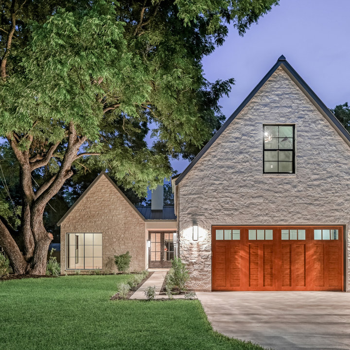 75 French Country Garage and Shed Ideas You'll Love - May, 2026 | Houzz