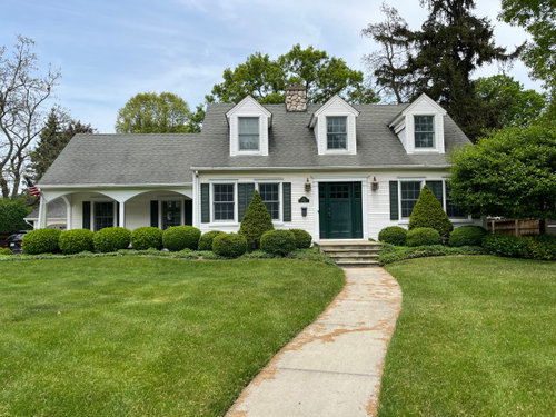 Roof:Owens corning estate gray or landmark pro max def Georgetown gray