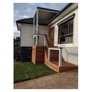 Front porch & deck - Niddrie - Modern - Deck - Melbourne - by Metro ...