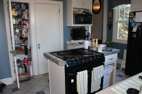 Opening up a small and cluttered kitchen, an amazing before & after!