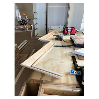 Floating hood - Kitchen - Portland - by MTC CUSTOM - CABINETRY | Houzz