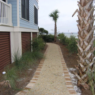 75 Most Popular Coastal Driveway Garden Design Ideas for August 2020 ...
