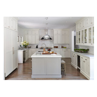 Sag Harbor Retreat - Beach Style - Kitchen - New York - by Antonino ...