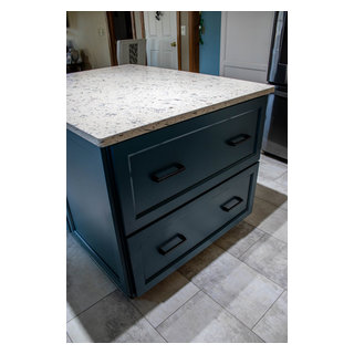 Two Tone Teal and Cream Kitchen with Romano White Quartz Countertop ...