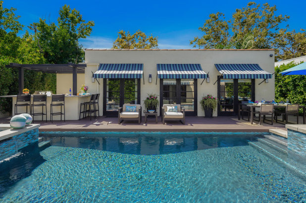 Yard of the Week: Poolside Oasis With a Resort-Like Feel