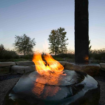 Modern Water Feature - Photos & Ideas | Houzz