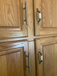 What color hardware for 90s oak cabinets? | Houzz Forum