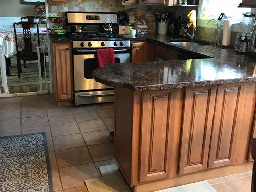 What's best way to install Kitchen tile? Wire Mesh?