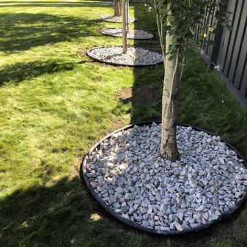 75 River Rock Flower Bed Ideas You'll Love - August, 2024 | Houzz