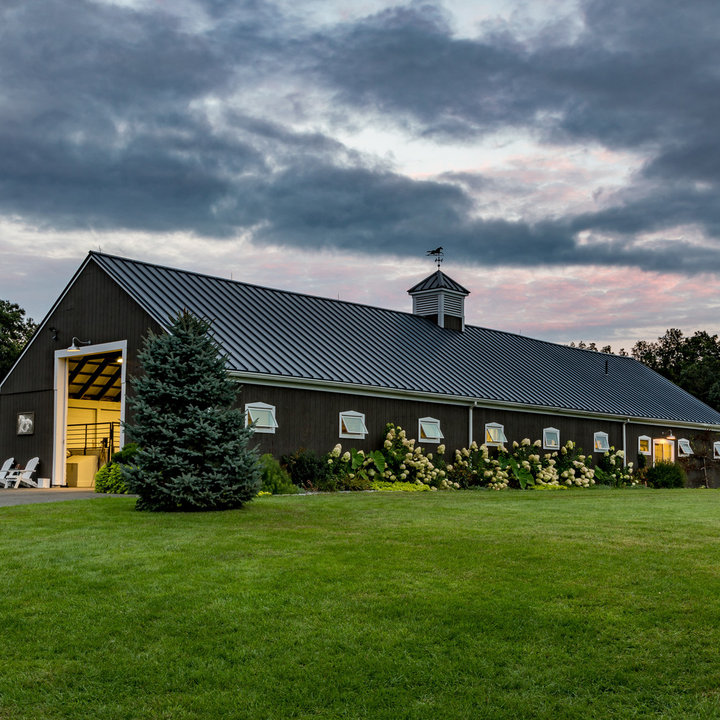 75 Farmhouse Barn Ideas You'll Love - December, 2025 | Houzz