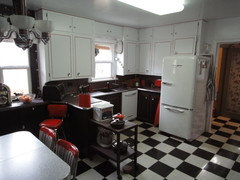 Share photos of your 150- to 200-square-foot kitchen!
