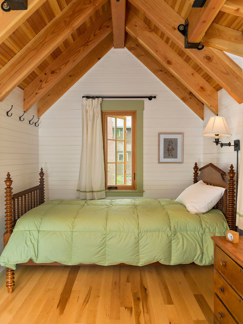 Small Rustic Bedroom Design Ideas, Remodels & Photos | Houzz