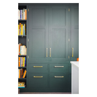 Obsidian Green Kitchen - Traditional - Kitchen - London - by ...
