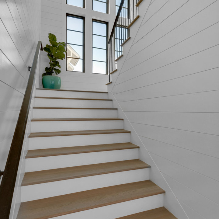 75 Beautiful Staircase with Tongue and Groove Walls Ideas and Designs ...