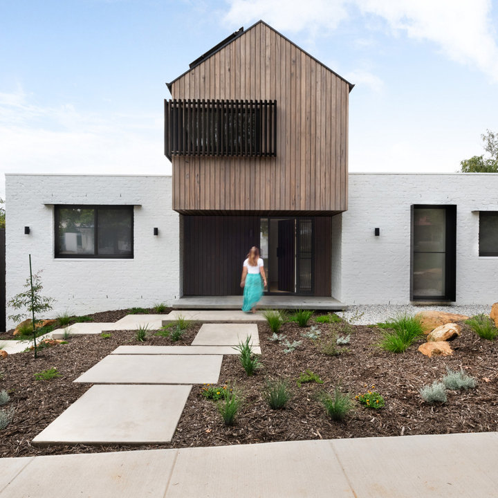 75 Beautiful Exterior with a Gable Roof Ideas & Designs - December 2025 ...