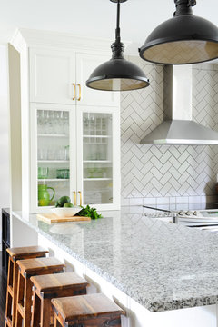 Overhead cabinets above island or peninsula