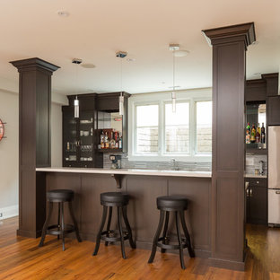 75 Beautiful Home Bar with Quartz Countertops Pictures & Ideas | Houzz