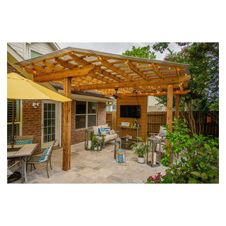 Harrell Family - Farmhouse - Pool - Houston - by Richard's Total ...