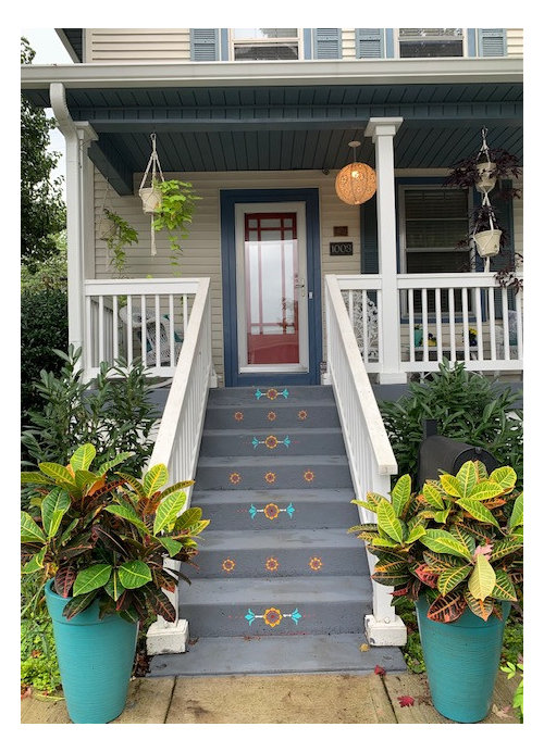 Finishing Touches for Boho Front Porch? And transitioning to cold?