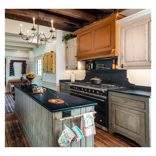 1700s Farmhouse - Farmhouse - Kitchen - Philadelphia - by Timeless ...