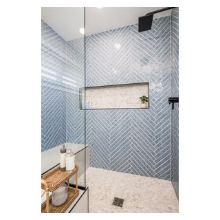 Maple Grove Ensuite Bathroom - Beach Style - Bathroom - Minneapolis ...