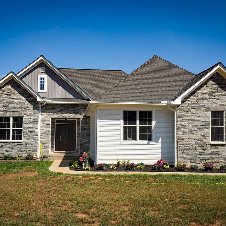 75 Beautiful Hip Roof Ideas and Designs For Your Home - Houzz