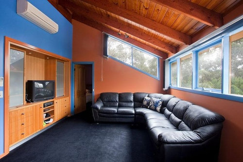 How to furnish oddly shaped windows